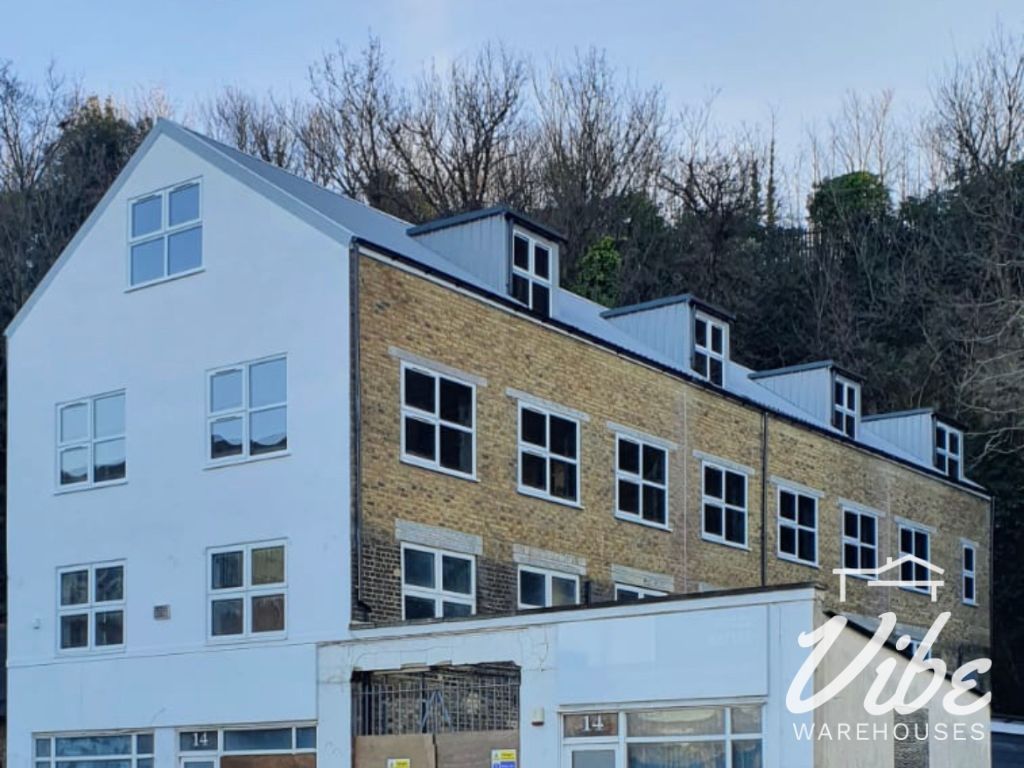 Rent Premium Office Spaces: Boost Productivity in Prime Locations