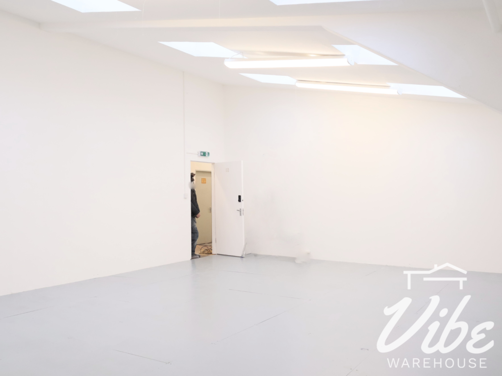 Creative Workspaces Studios: Vibe Warehouses